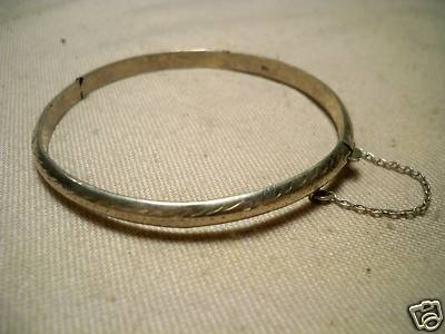 ANTIQUE VICTORIAN STERLING SILVER HINGD BANGLE BRACELET -- Antique ...