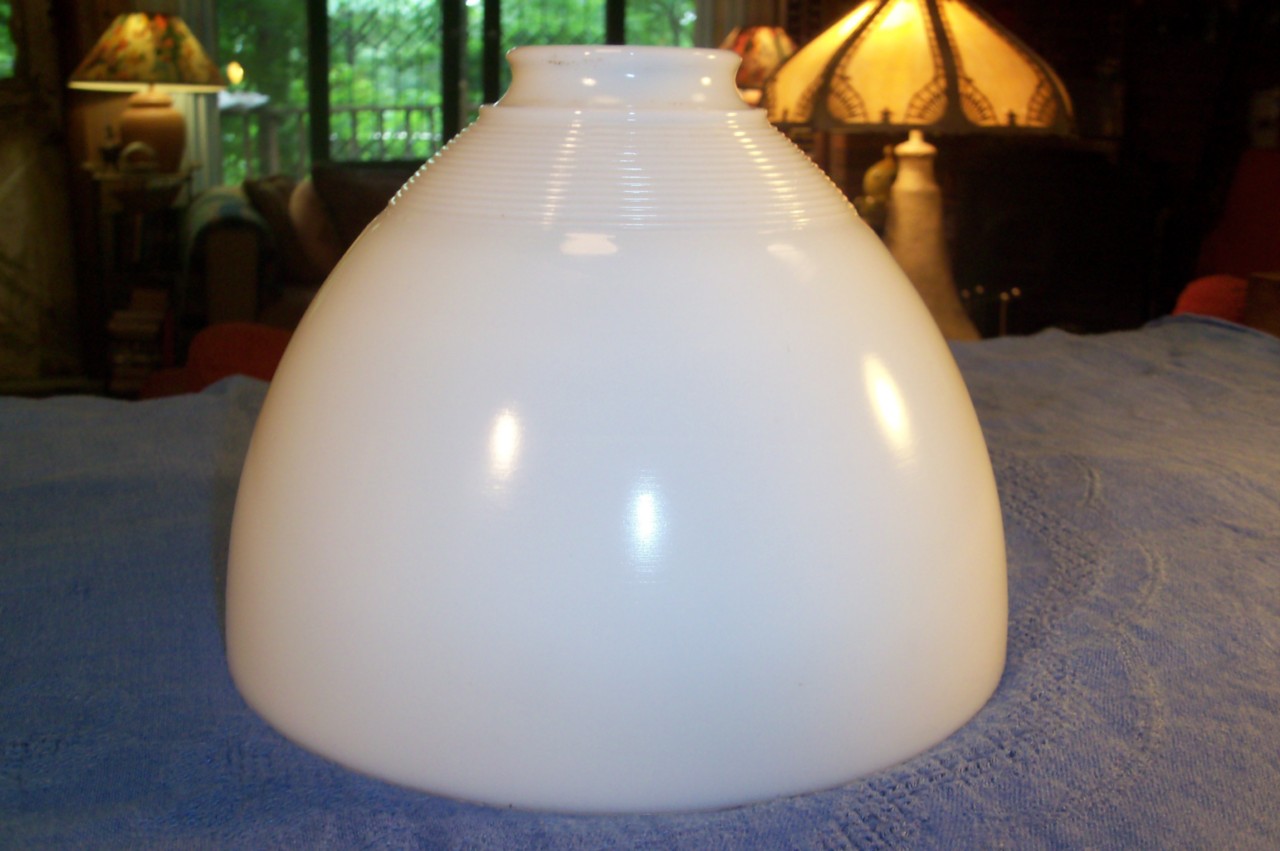 Vintage 8 Milk Glass Floor Lamp Globe Diffuser Excl Antique Price Guide Details Page