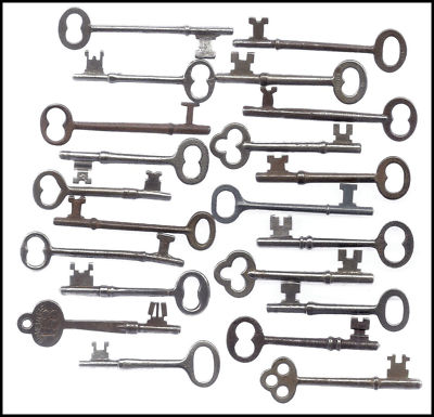 10. 40 SMALL LONG ANTIQUE SKELETON KEYS FOR OLD LOCKS -- Antique Price ...