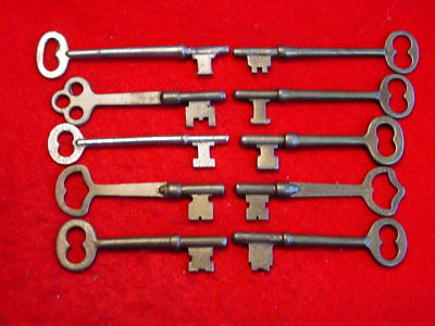 10 ANTIQUE SKELETON KEYS UNUSUAL BITS-OVER 100 YRS OLD -- Antique Price ...