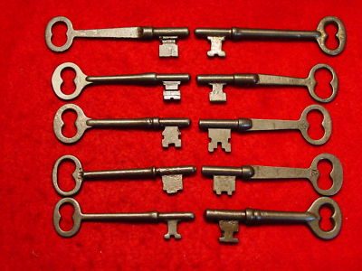 10 ANTIQUE SKELETON KEYS UNUSUAL BITS-OVER 100 YRS OLD -- Antique Price ...