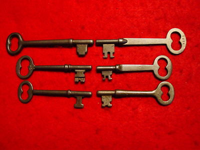 6 ANTIQUE SKELETON KEYS UNUSUAL BITS-OVER 100 YEARS OLD -- Antique ...