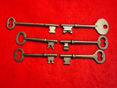 6 ANTIQUE SKELETON KEYS UNUSUAL BITS-OVER 100 YEARS OLD -- Antique ...