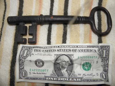 VTG ANTIQUE COMPLEX SKELETON BARREL JAIL KEY 7.25 LARGE -- Antique ...