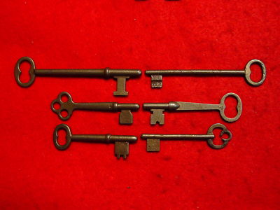 6 ANTIQUE SKELETON KEYS UNUSUAL BITS-OVER 100 YEARS OLD -- Antique ...
