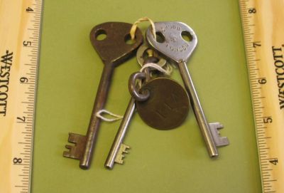 LOT OF 3 VINTAGE ANTIQUE CHUBB LONDON SKELETON KEYS -- Antique Price ...