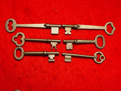 6 ANTIQUE SKELETON KEYS UNUSUAL BITS-OVER 100 YEARS OLD -- Antique ...
