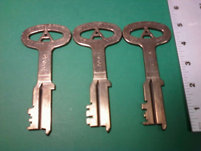 3 Vintage Folger Adam Brass Jail / Prison Keys -- Antique Price Guide ...