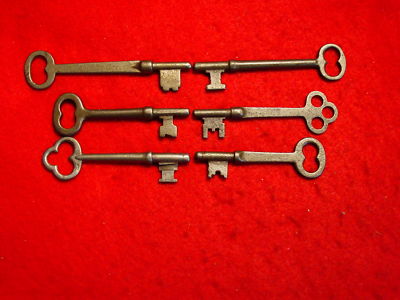 6 ANTIQUE SKELETON KEYS UNUSUAL BITS-OVER 100 YEARS OLD -- Antique ...