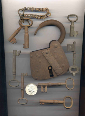8 LARGE OLD KEYS AND ONE VERY LARGE OLD LOCK - Unusual -- Antique Price ...