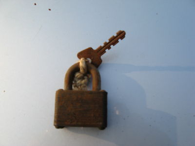 OLD MASTER LOCK WITH KEY -- Antique Price Guide Details Page