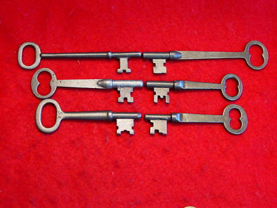 6 ANTIQUE SKELETON KEYS UNUSUAL BITS-OVER 100 YEARS OLD -- Antique ...