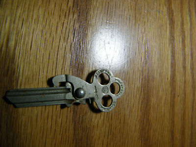 Vintage Yale and Towne spring loaded key uncut RARE -- Antique Price ...