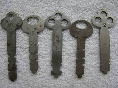 Lot of 5 Antique Flat Keys -- Antique Price Guide Details Page