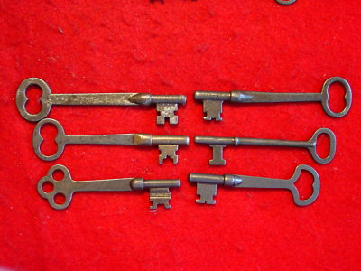 6 ANTIQUE SKELETON KEYS UNUSUAL BITS-OVER 100 YEARS OLD -- Antique ...