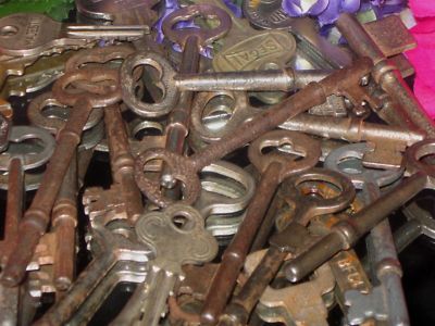 HUGE VINTAGE ESTATE SKELETON KEY COLLECTION! CORBIN,USA -- Antique ...