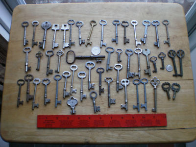 lot of 49 vintage old lock keys key many types -- Antique Price Guide ...