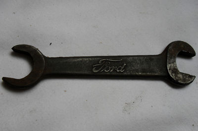 Vintage Ford Wrench T-1917 -- Antique Price Guide Details Page