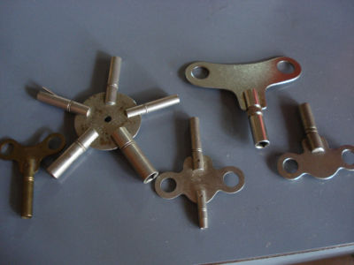 VINTAGE-ANTIQUE-COLLECTABLE-WIND UP CLOCK KEYS -- Antique Price Guide ...