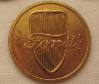 VINTAGE FORD 30 YEARS V8 COMMEMORATIVE COIN (1903-1933) -- Antique ...