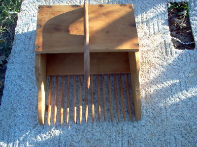 Wooden Cranberry rake picker berry box -- Antique Price Guide Details Page