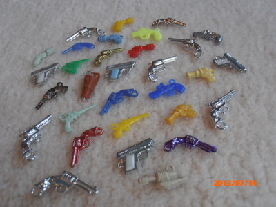LOT VINTAGE GUMBALL VENDING MINIATURE GUN CHARMS HARD TO FIND ...