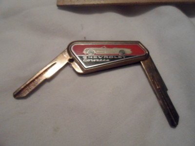 VINTAGE CHEVROLET CORVETTE MEMORABILIA KEYS (UNCUT KEY'S FROM 1950'S ...