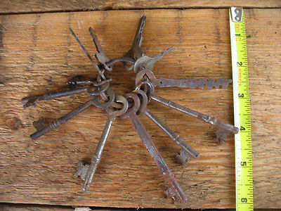 Antique Early Estate LOT Skeleton & Flat KEYS Basco Ford CAR Corbin 12 ...