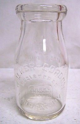VINTAGE WALKER - GORDON LABORATORY DAIRY FARM MILK GLASS BOTTLE 1/2 ...