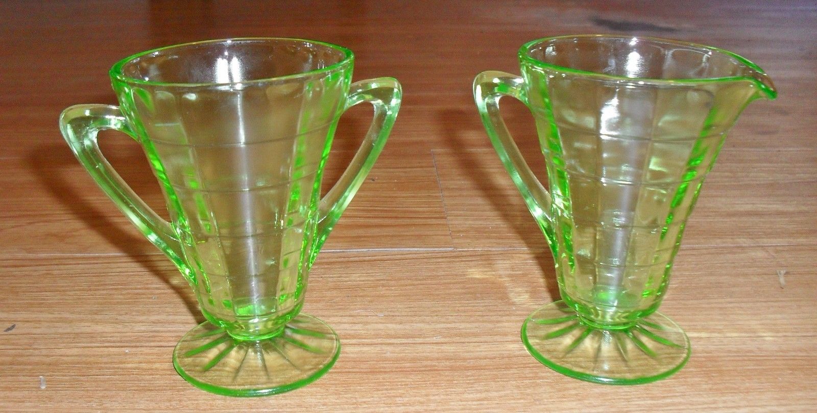 GREEN DEPRESSION GLASS SUGAR BOWL & CREAMER SET -- Antique Price Guide ... GREEN DEPRESSION GLASS SUGAR BOWL & CREAMER SET -- Antique Price Guide ...