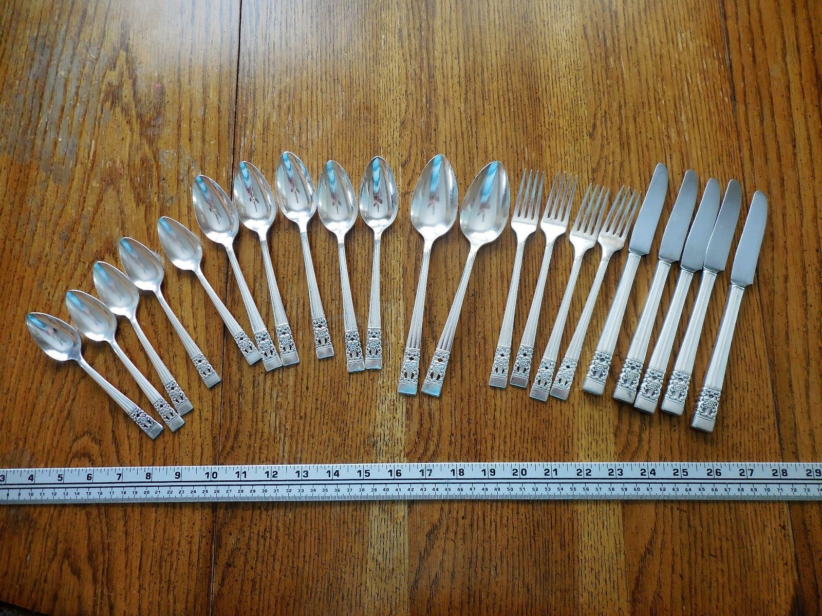 Lot of Vintage Community Plate Coronation Silverplate flatware ... Lot of Vintage Community Plate Coronation Silverplate flatware ...