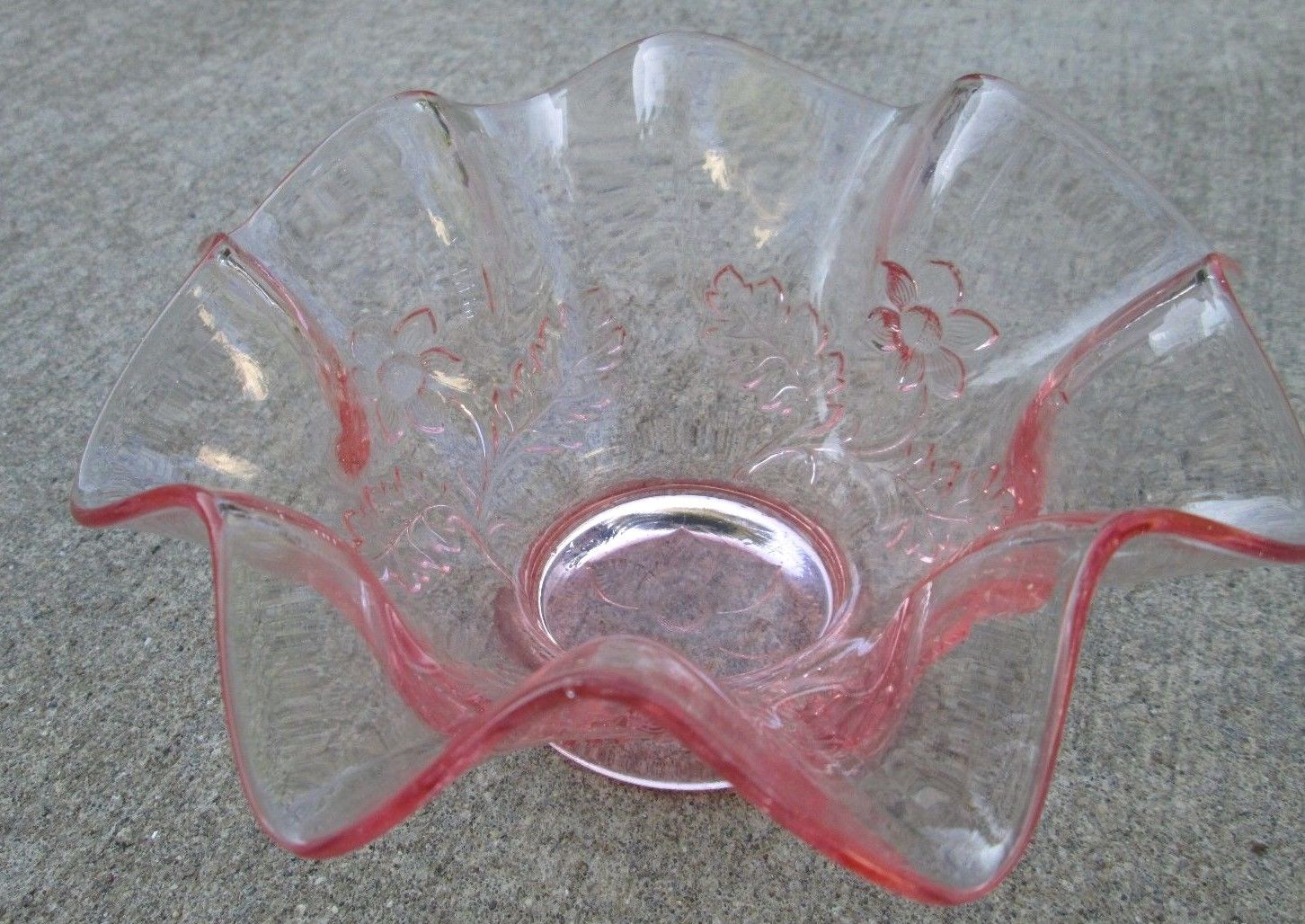 Vintage Pink Depression Glass Ruffled Edge Raised Flower Bowl ... Vintage Pink Depression Glass Ruffled Edge Raised Flower Bowl ...