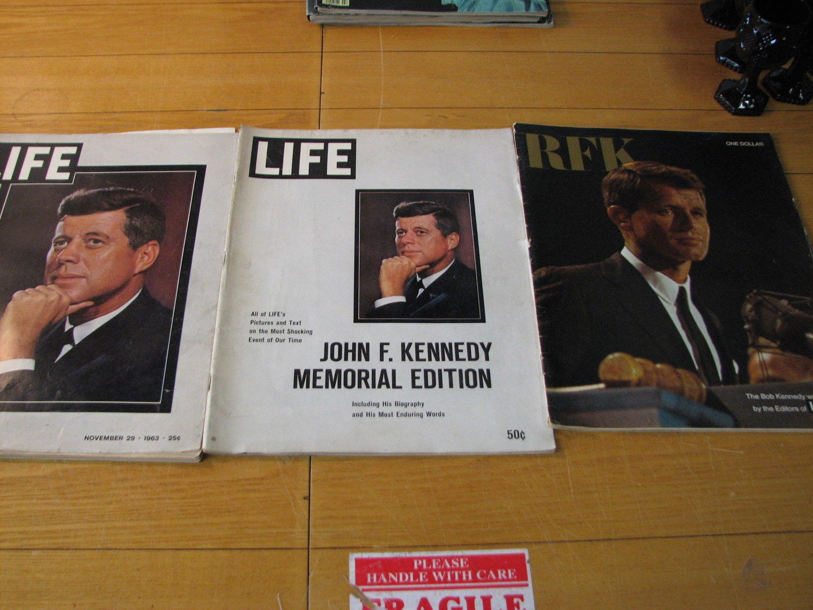 Vintage JFK/RFK Life and Look magazine editions from 11/29/63-Look mag ...