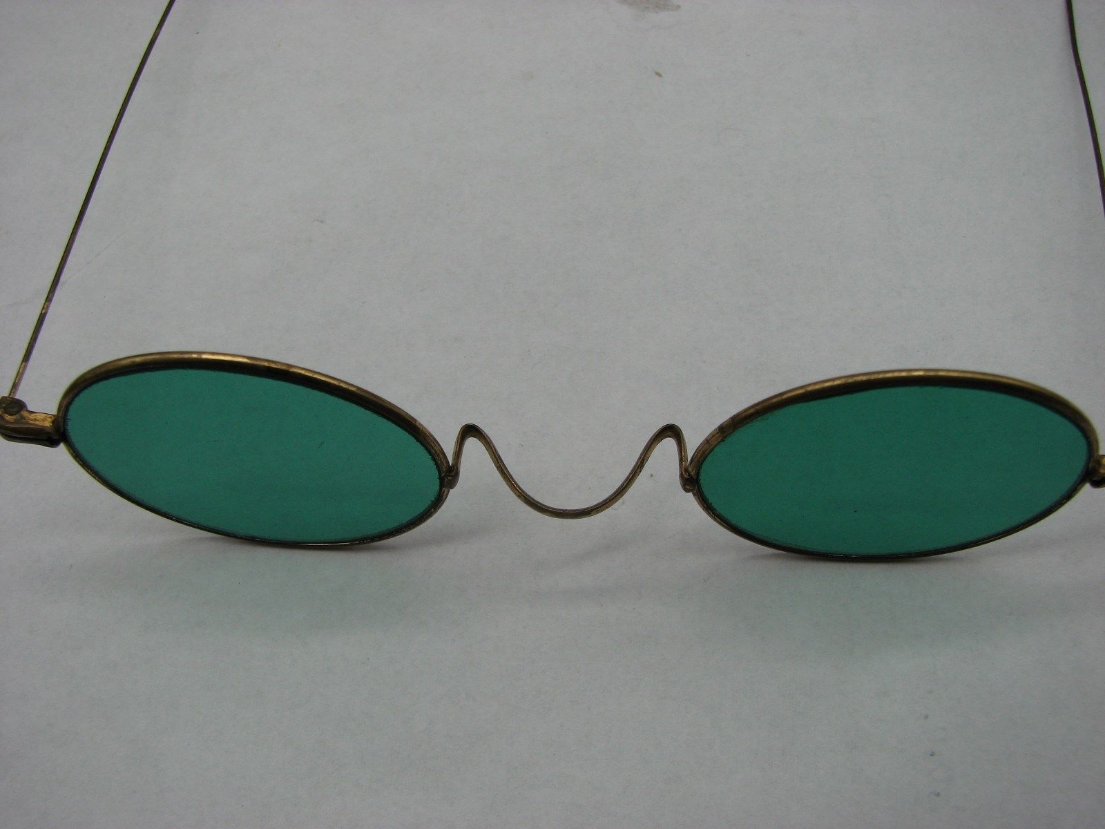 Antique Oval Gold Filled Wire Rim Sunglasses Green Lens Antique Price Guide Details Page