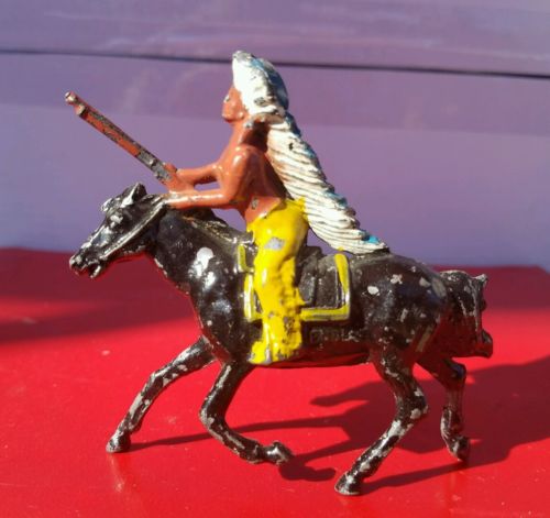 INDIAN CHIEF ON HORSE W/ RIFLE BRITAINS CHERILEA CRESCENT JOHILLCO TIMPO SOLDIER -- Antique ...