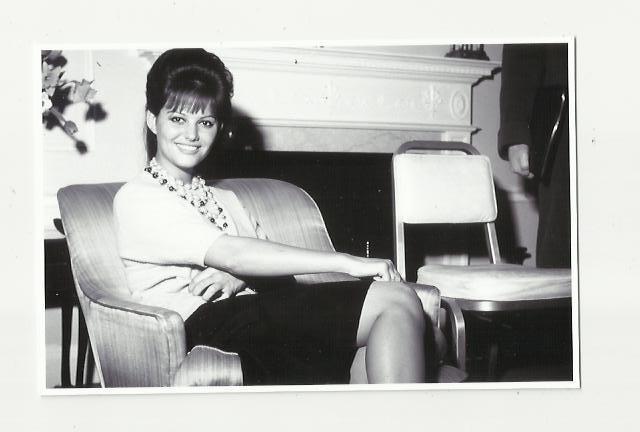 (N90) CLAUDIA CARDINALE EMPIRE STARLETS (#127) PHOTO POSTCARD FILM STAR ...