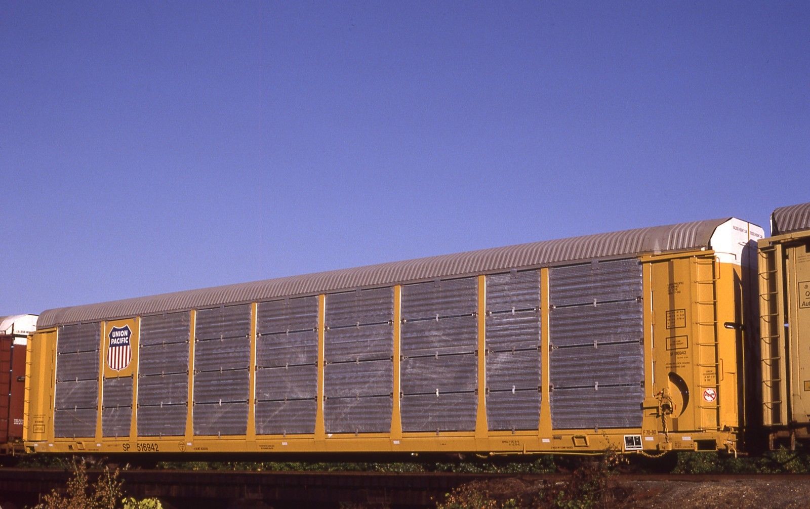 J: Orig Slide SP Southern Pacific Autorack #516942 @ St Paul MN - 1998 ...