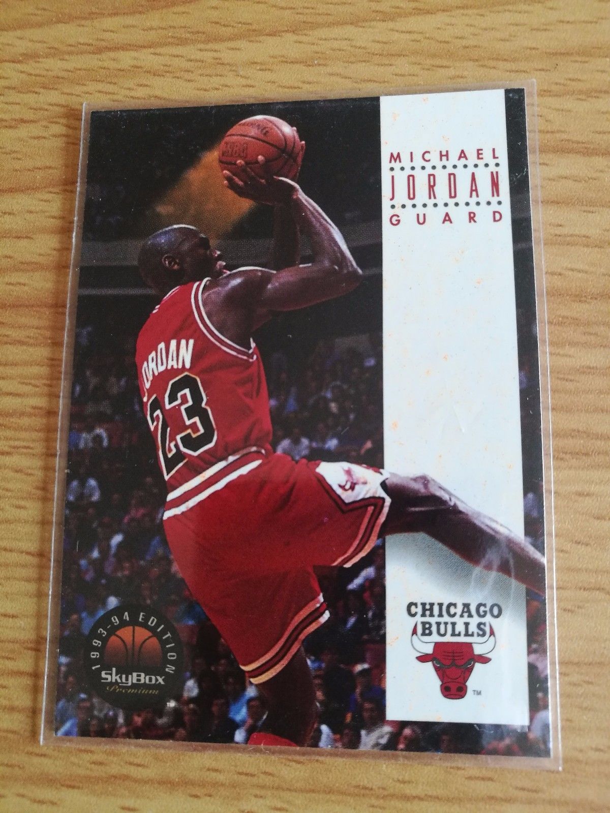 Michael Jordan 92-93 Skybox Premium #45 -- Antique Price Guide Details Page