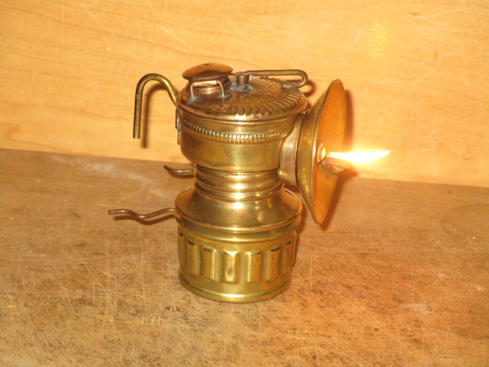 Miners GUY''S DROPPER CARBIDE LAMP- NICE!! WORKING!! -- Antique Price ... Miners GUY''S DROPPER CARBIDE LAMP- NICE!! WORKING!! -- Antique Price ...