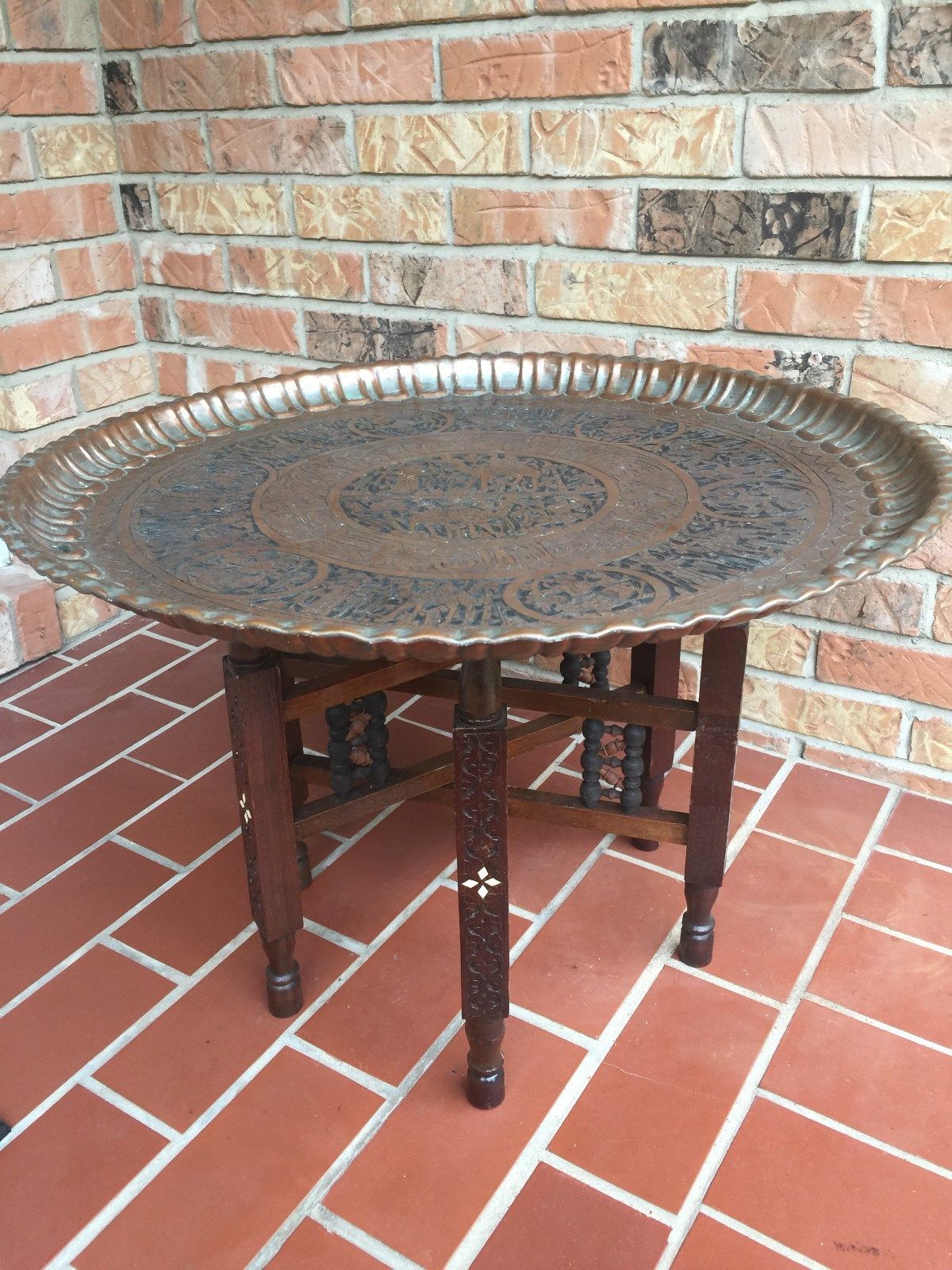 Vtg 24" Etched Copper / Brass Tray / Table Collapsible Wood Frame ...