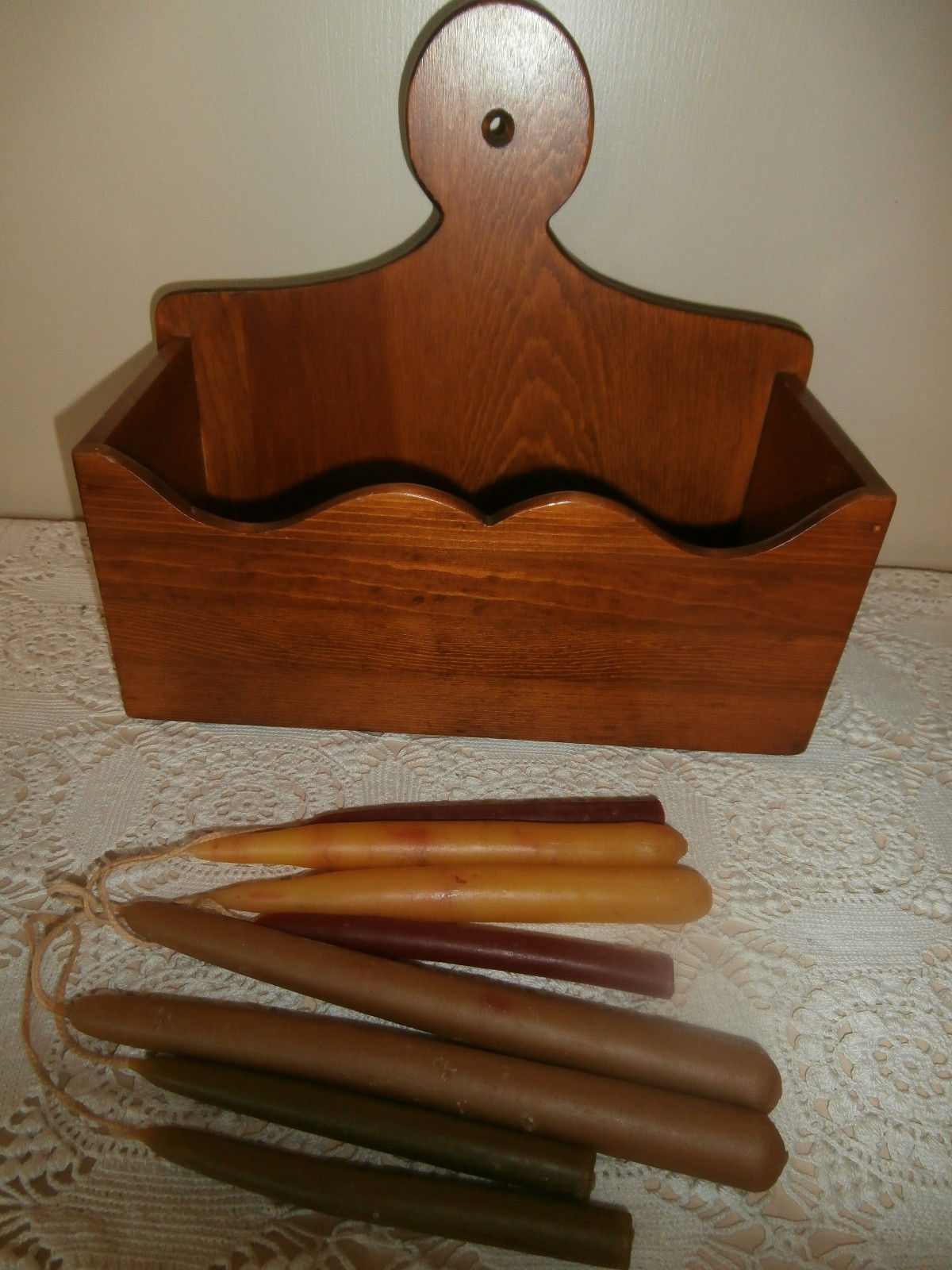PRIMITIVE VINTAGE ANTIQUE WOODEN CANDLE BOX w/CANDLES~FOR WALL OR SHELF ...