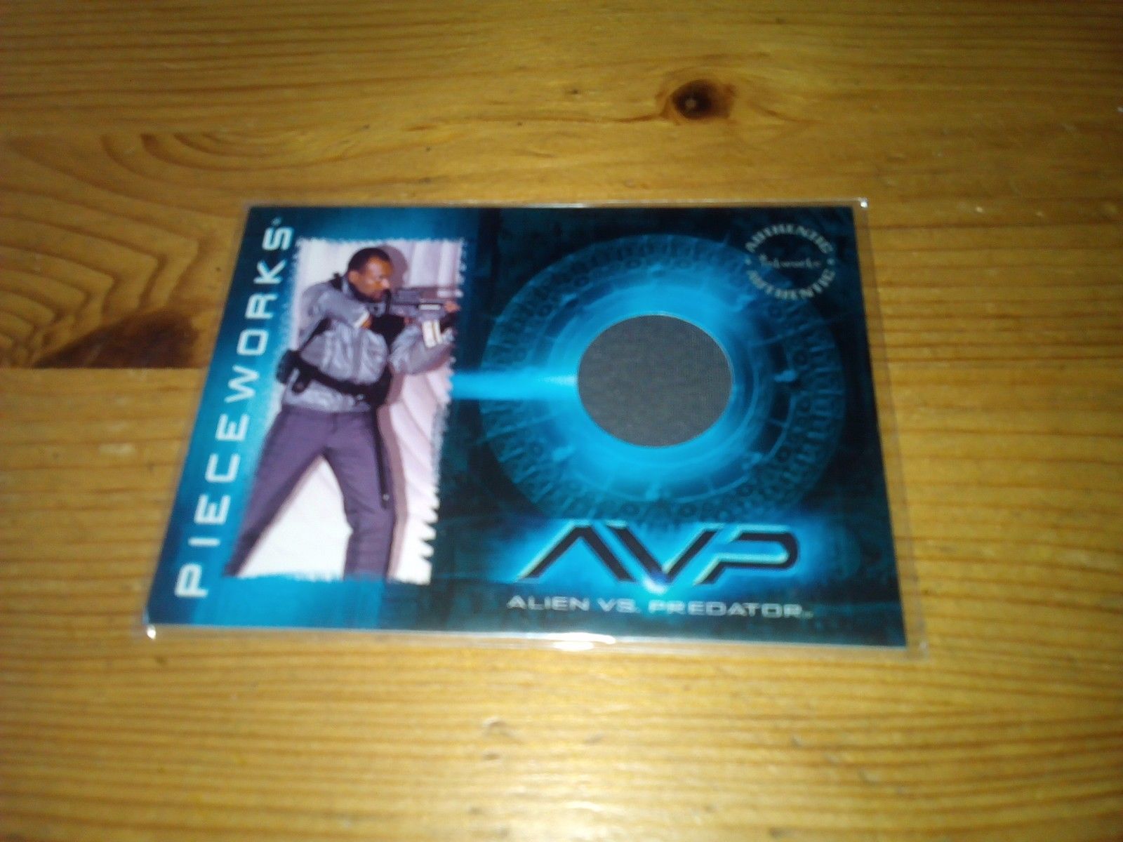 ALIEN VS. PREDATOR PIECEWORKS CARD PW 5 -- Antique Price Guide Details Page