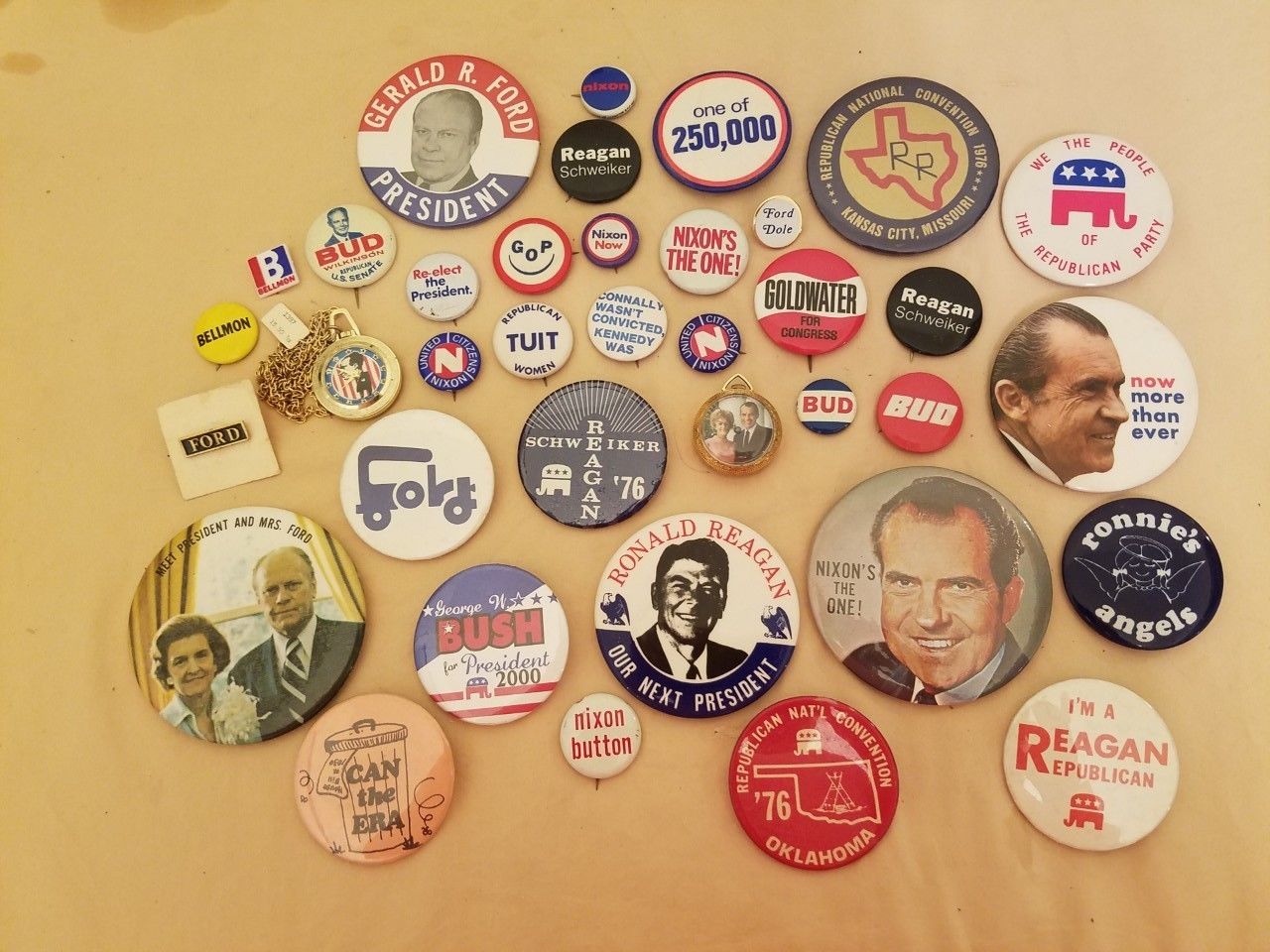 Collection of Old Political Buttons -- Antique Price Guide Details Page