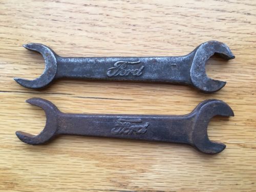 2 Ford Model T 1917 Wrenches -- Antique Price Guide Details Page