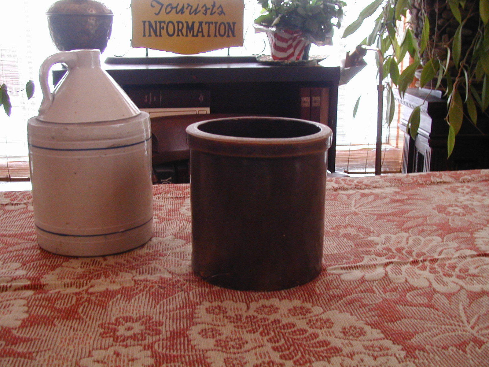 Old/Vintage Stoneware Crock -- Antique Price Guide Details Page