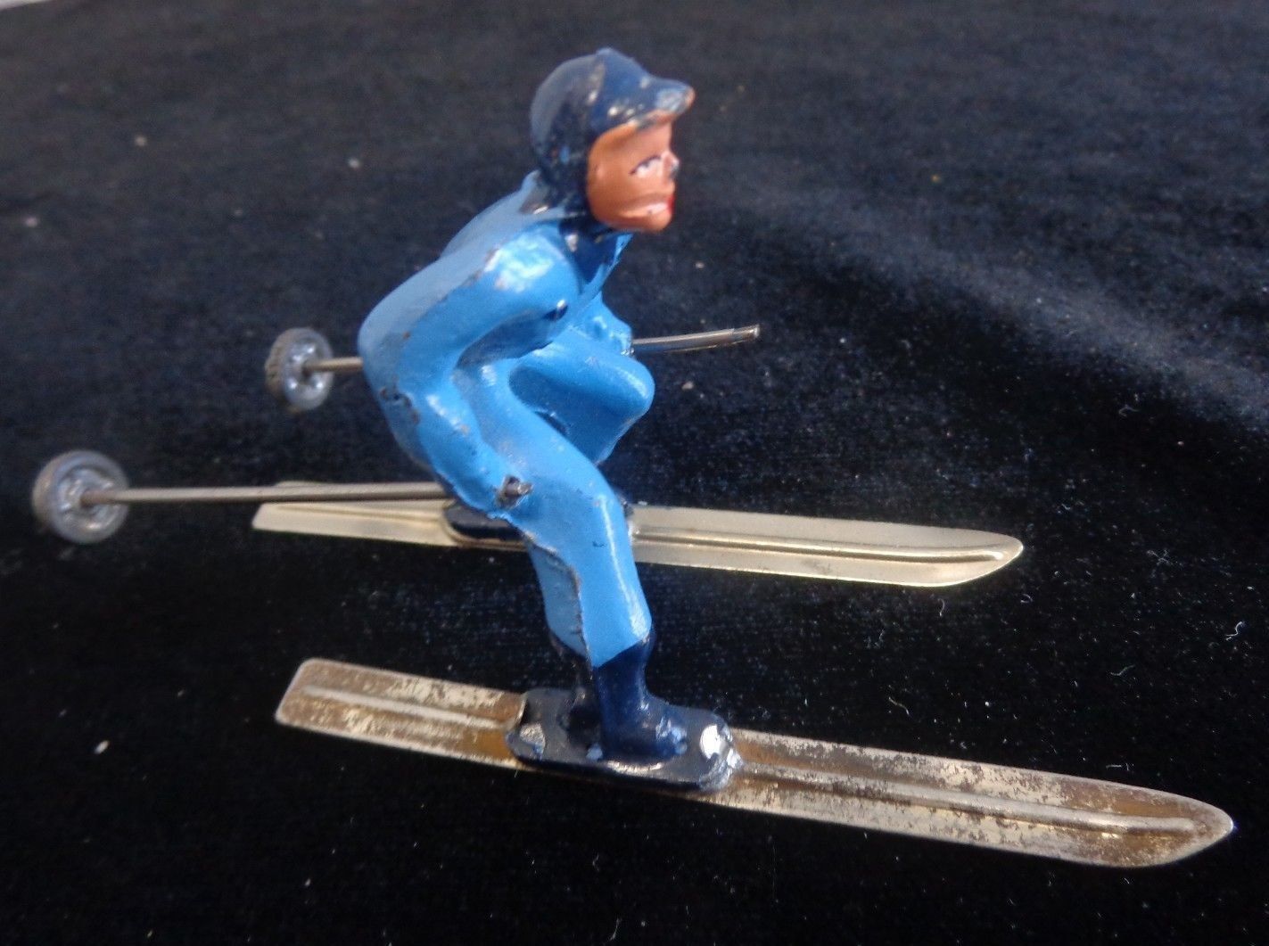 Cir 1945 Barclay Lead Man Ski Figure in Blue on Skis Village under Tree ...