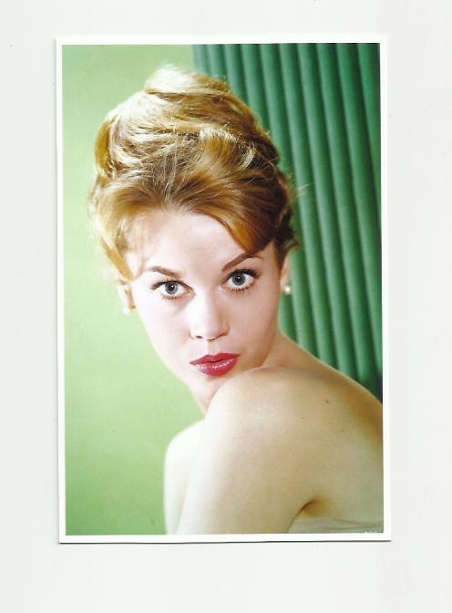 N221) JANE FONDA RWP (C6) PHOTO POSTCARD FILM STAR PIN UP GLAMOUR ...