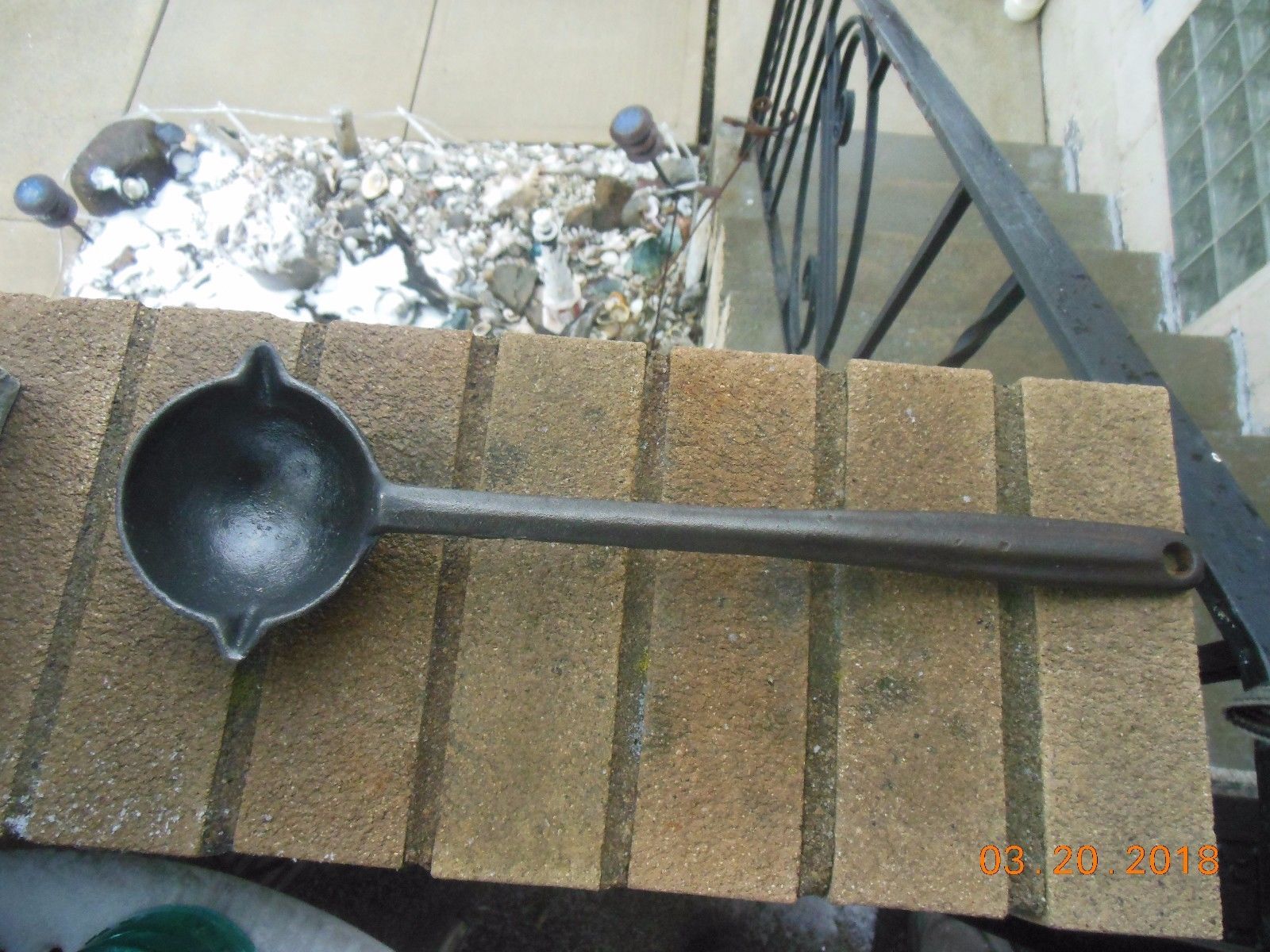 Cast iron lead smelting ladle -- Antique Price Guide Details Page