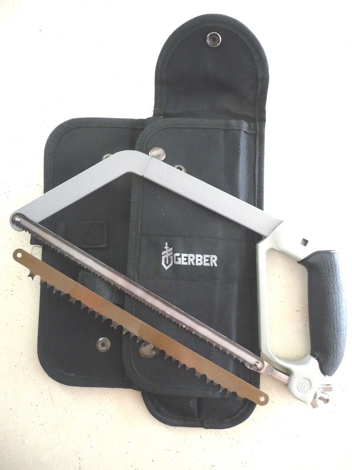 Gerber 12in Collapsible Tree saw/Bone saw/Hacksaw w/carrying case ...