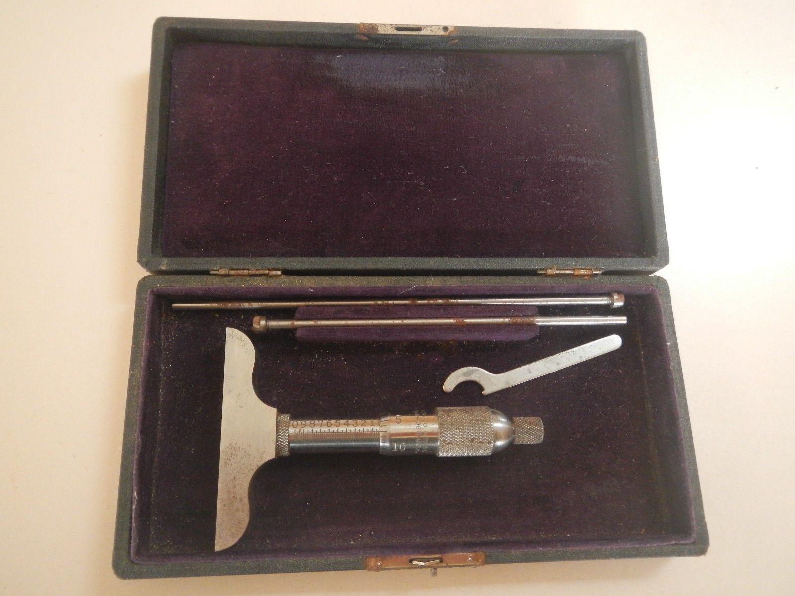 Vintage Miller Falls Machinists depth gauge micrometer with case ...